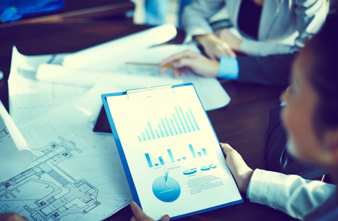 Čo robí a koľko zarába: Ekonóm, Ekonomický analytik a Audítor - Jobee.sk